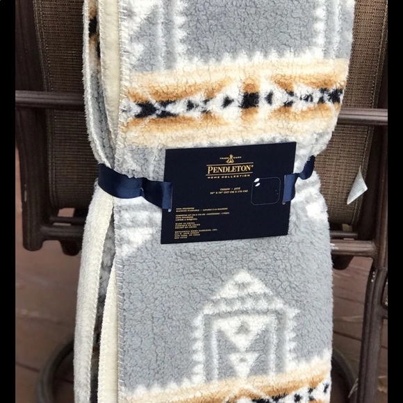 Pendleton | Bedding | Pendleton Sherpa Throw Gray Nwt 5x70 | Poshmark